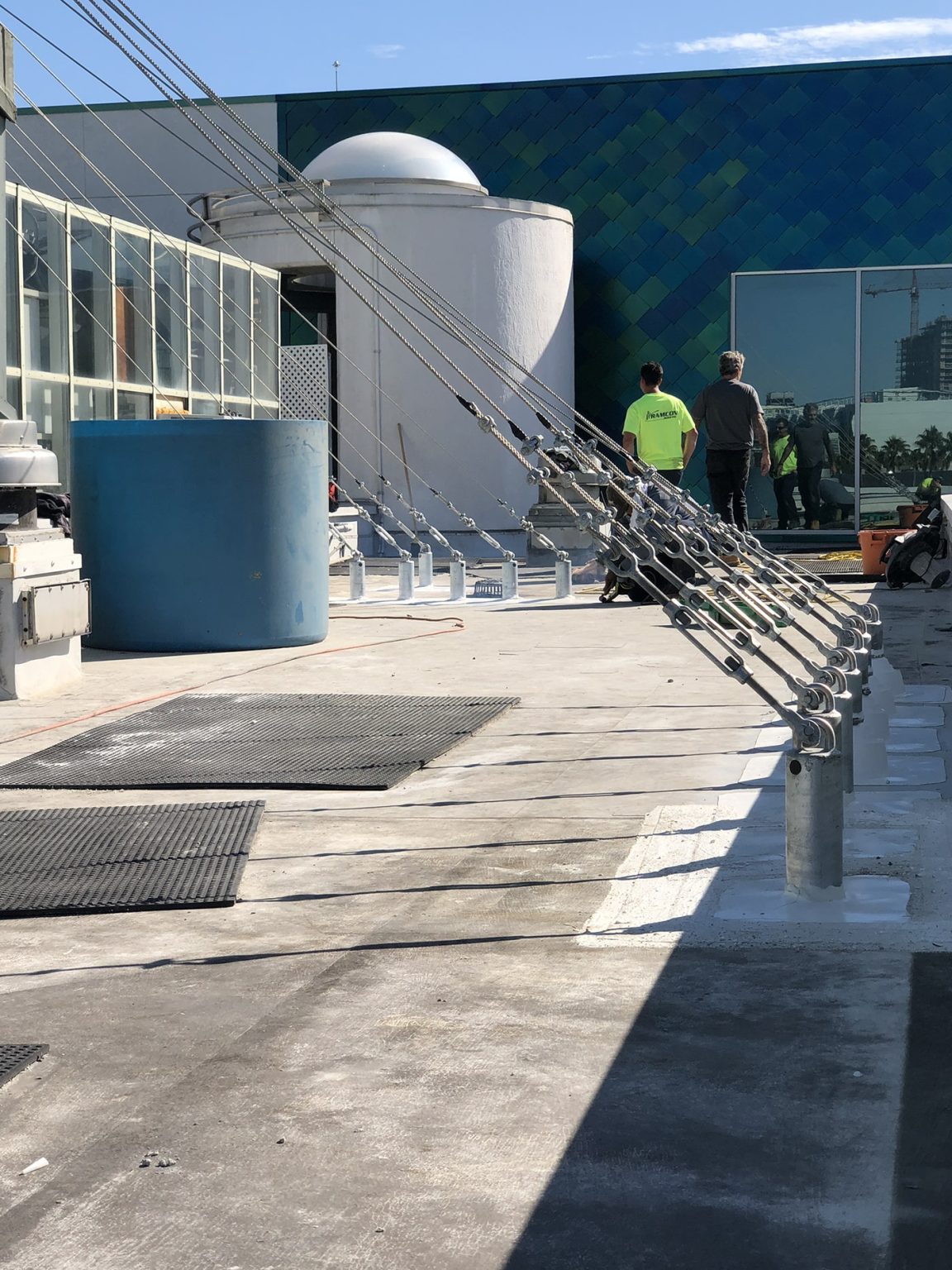 Horizontal Lifeline Systems (HLL) | Fall Protection Experts